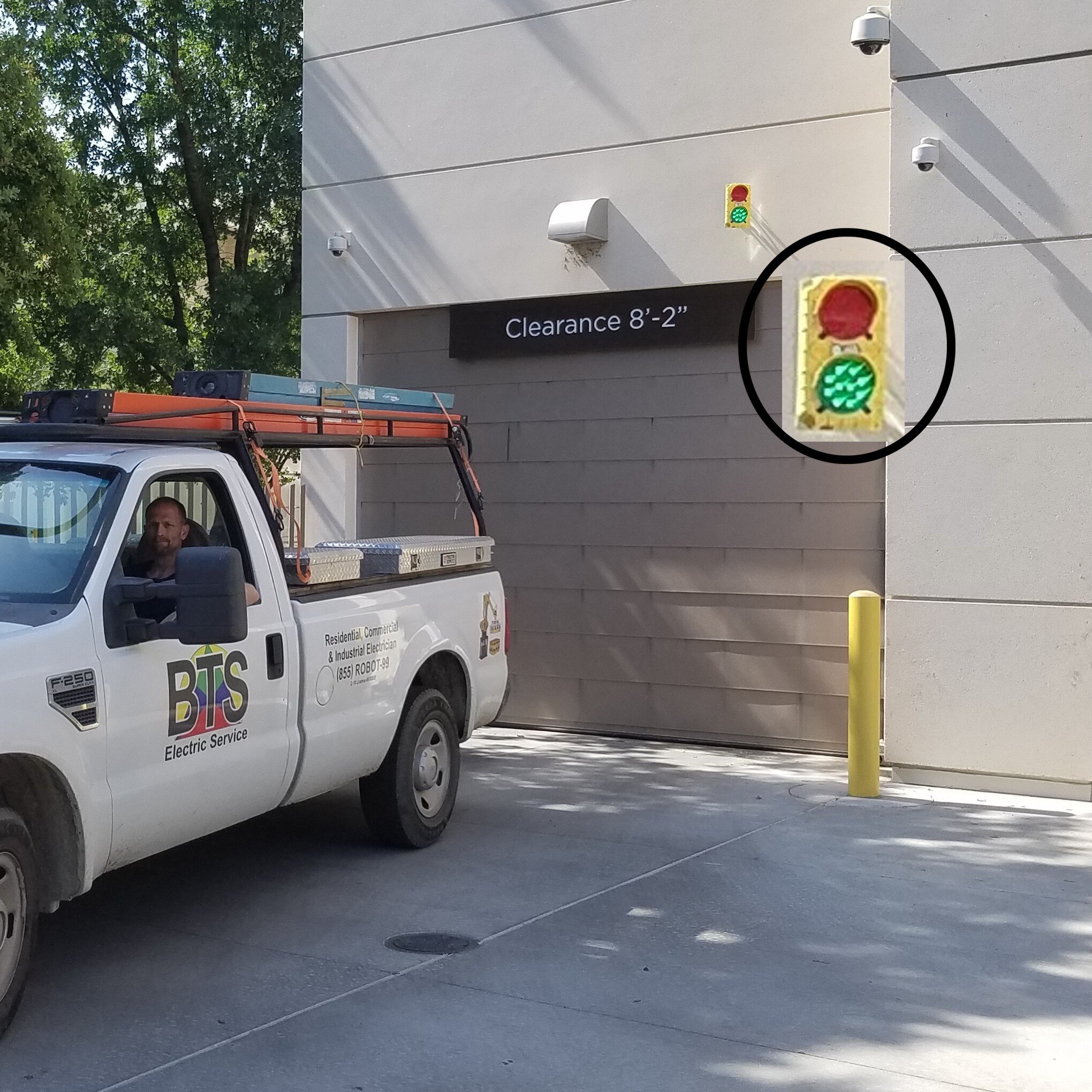 Parking Lot Traffic Security Light Warning System